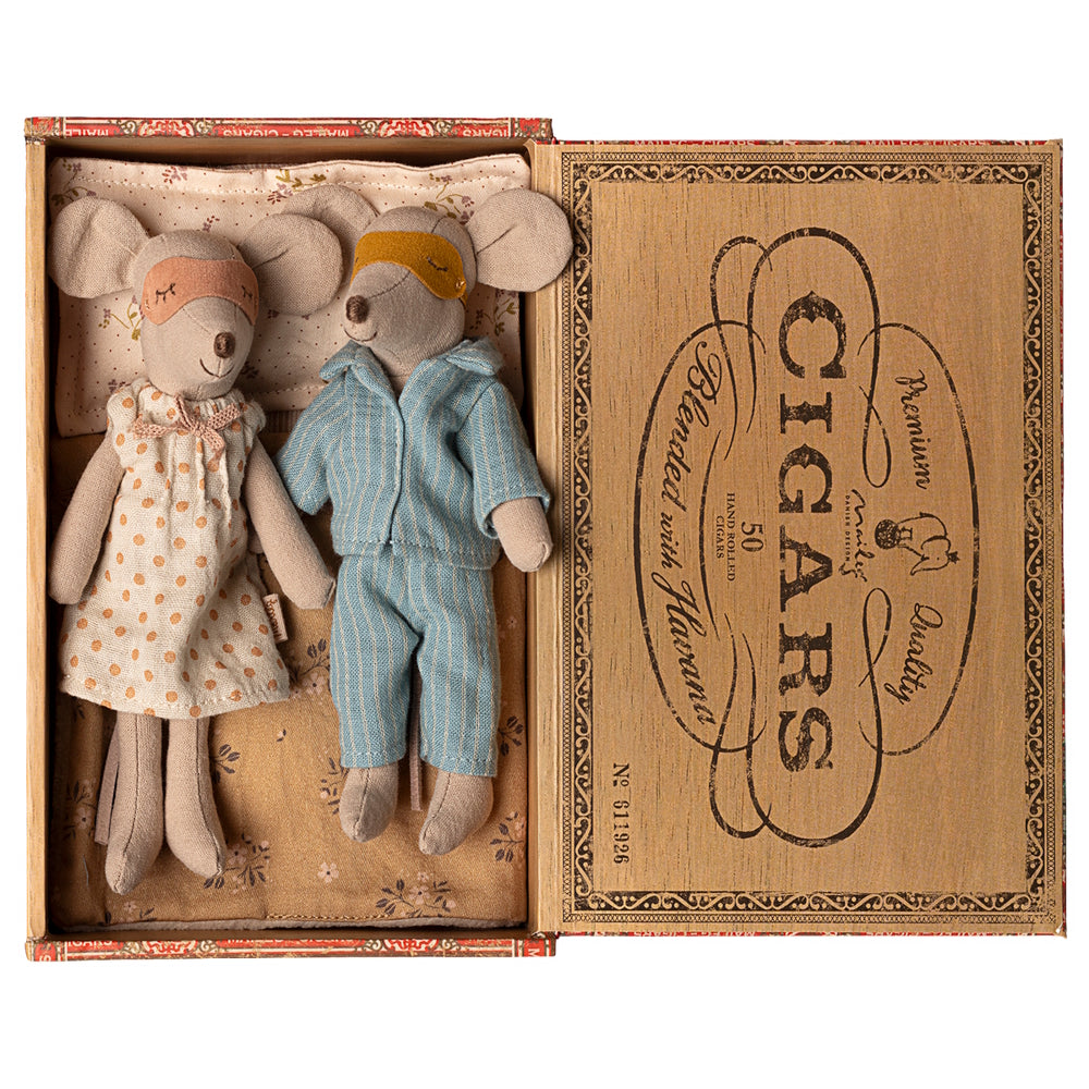 Maileg Mum & Dad Mice in Box – Bedtime Play Set with Pyjamas – Nordic ...